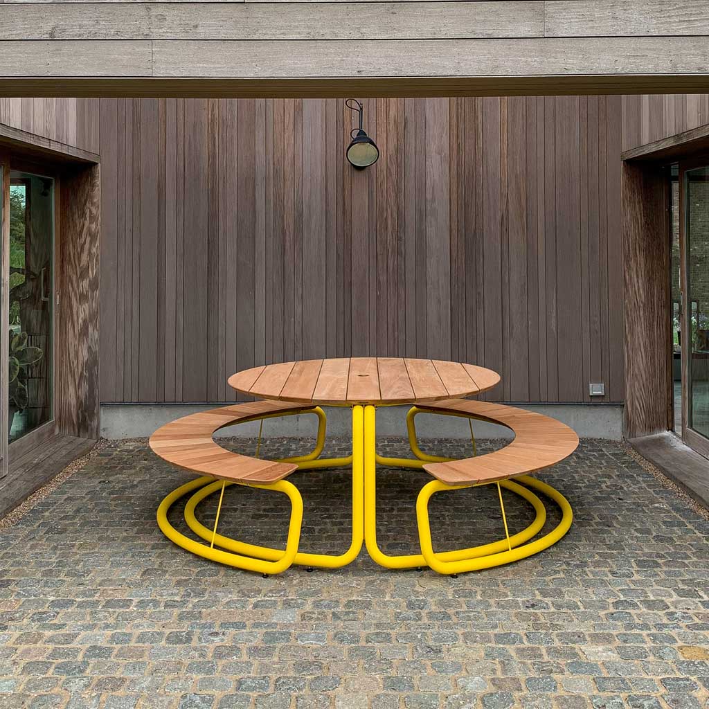 Wunder The Circle Circular Picnic Table & Benches